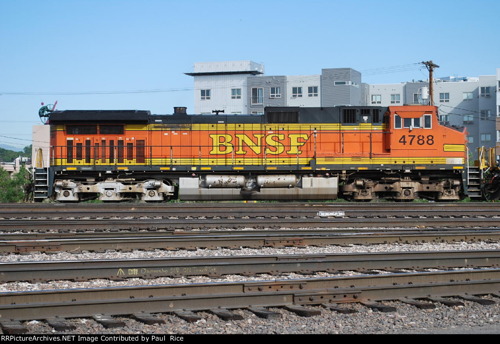 BNSF 4788